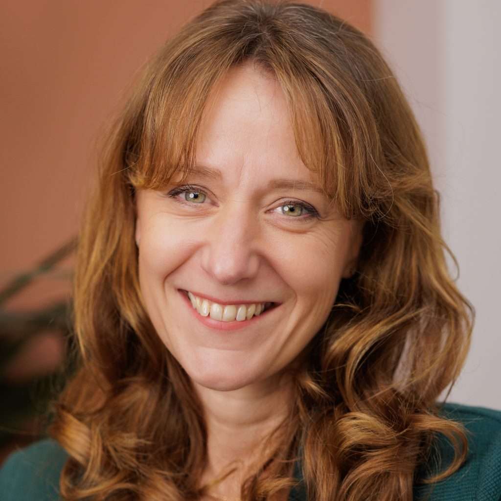 Sarah Gillard, Wavelength Speaker
